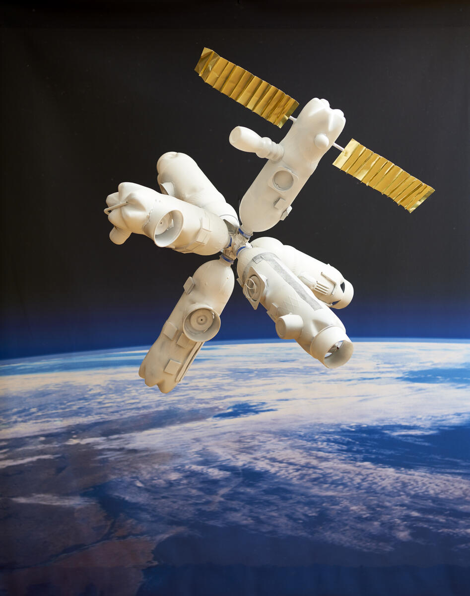 Rymdstation - Lekolar